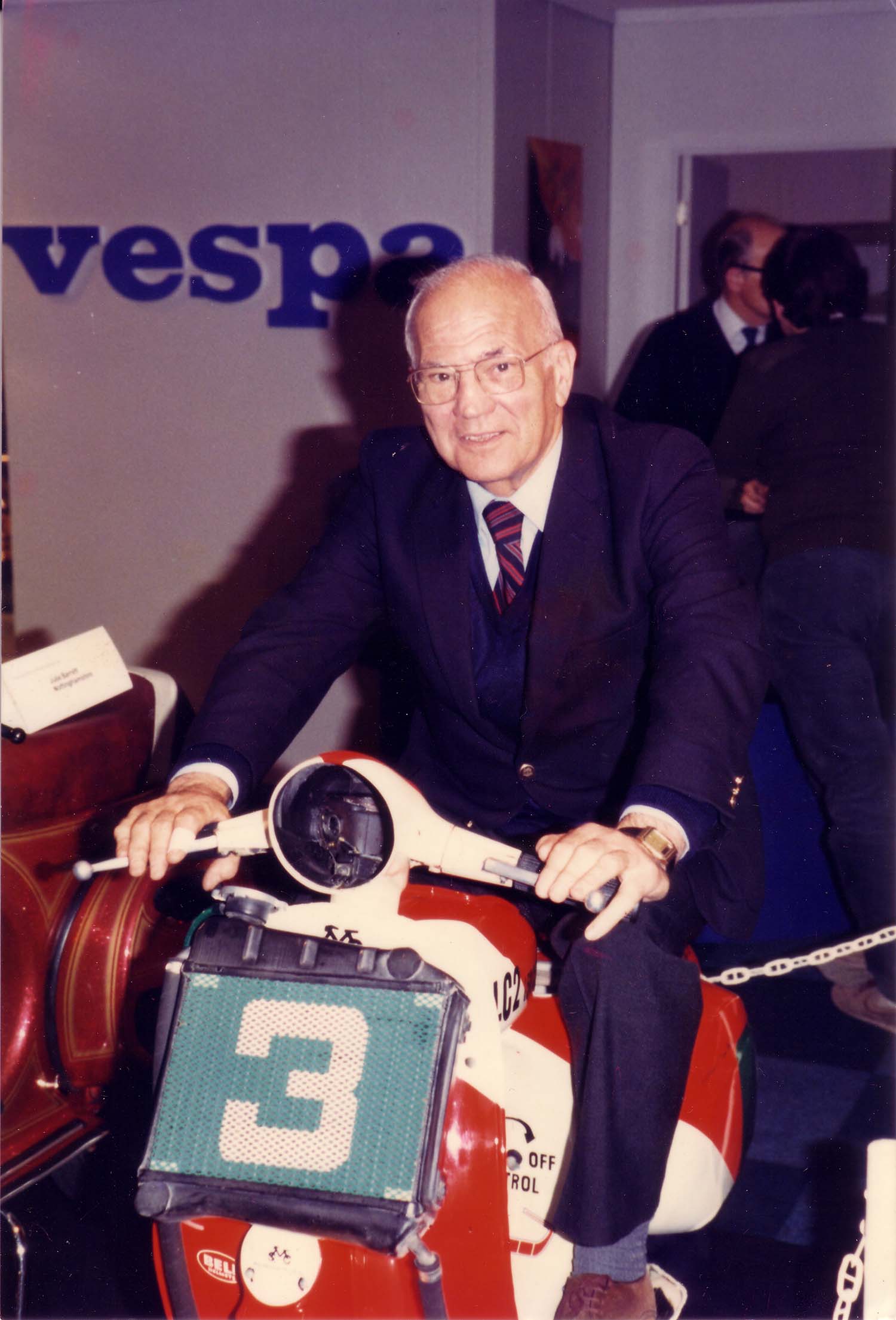 THE LEGENDS – Norrie Kerr – The Silver haired Scooterist